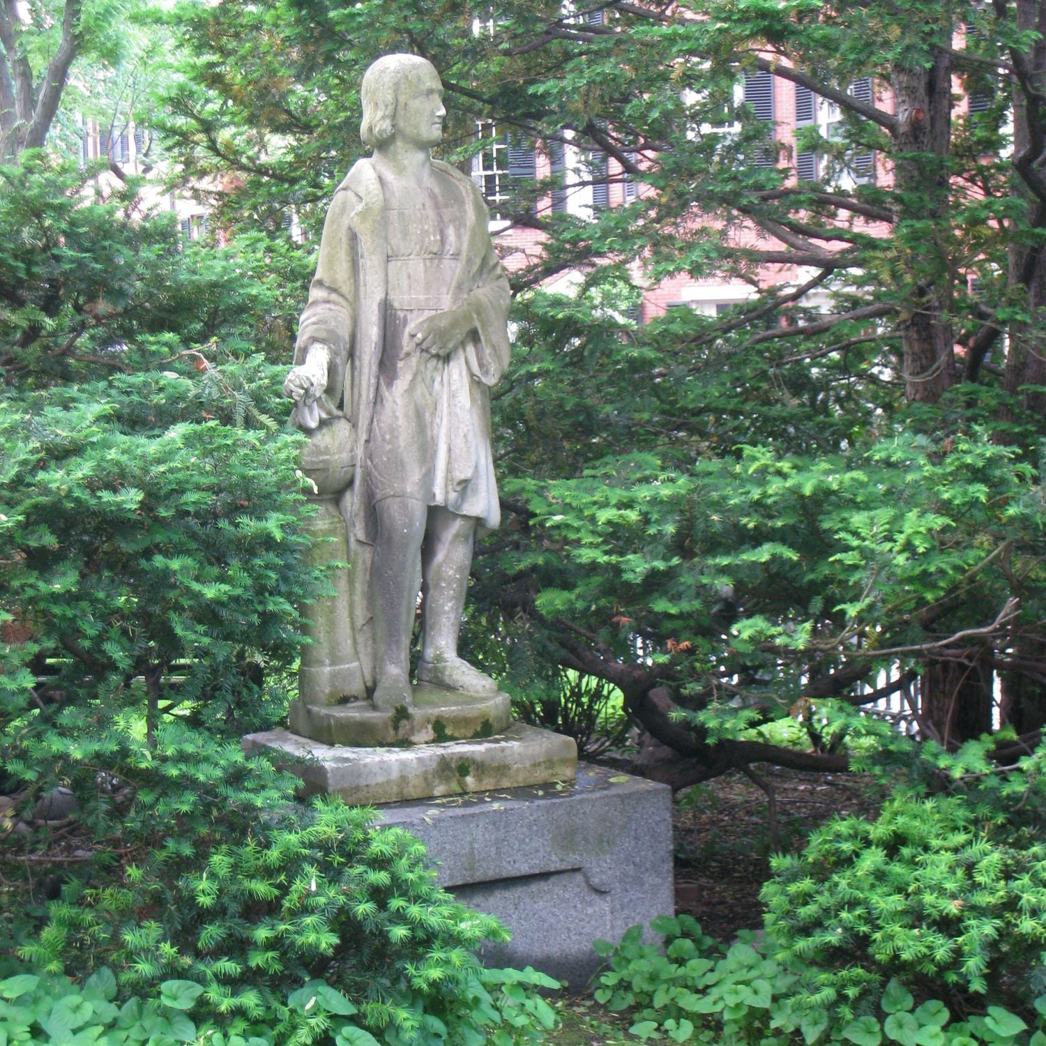 Statue of Christopher Columbus - Statue en marbre à North End, Boston ...
