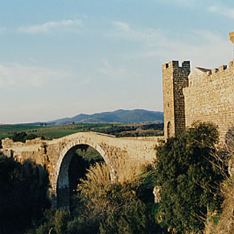 Ponte dell'Abbadia - Puente romano de arco en Vulci, Italia
