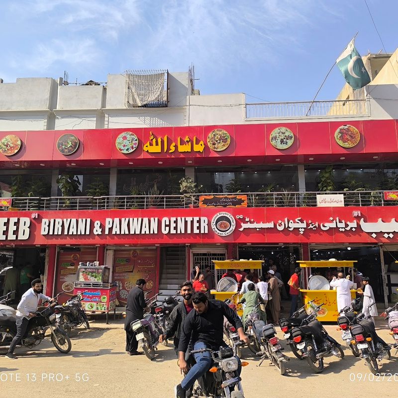 Naseeb Biryani and Pakwan Center, Restaurant pakistanais à Saddar Town ...