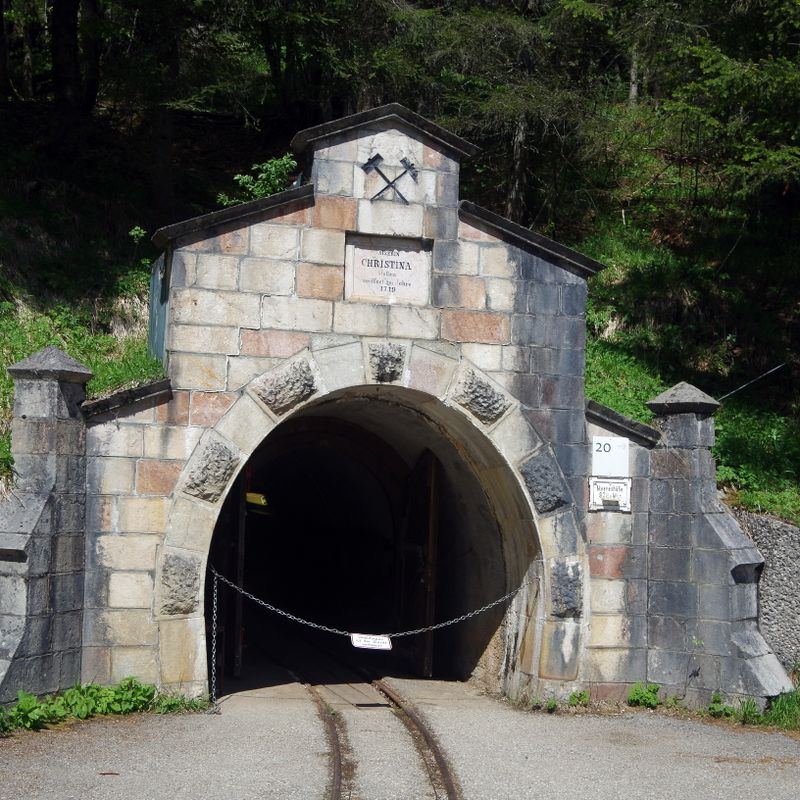 Hallstatt - Salt mine: Kopalnia soli i muzeum w Salzberg, Hallstatt ...