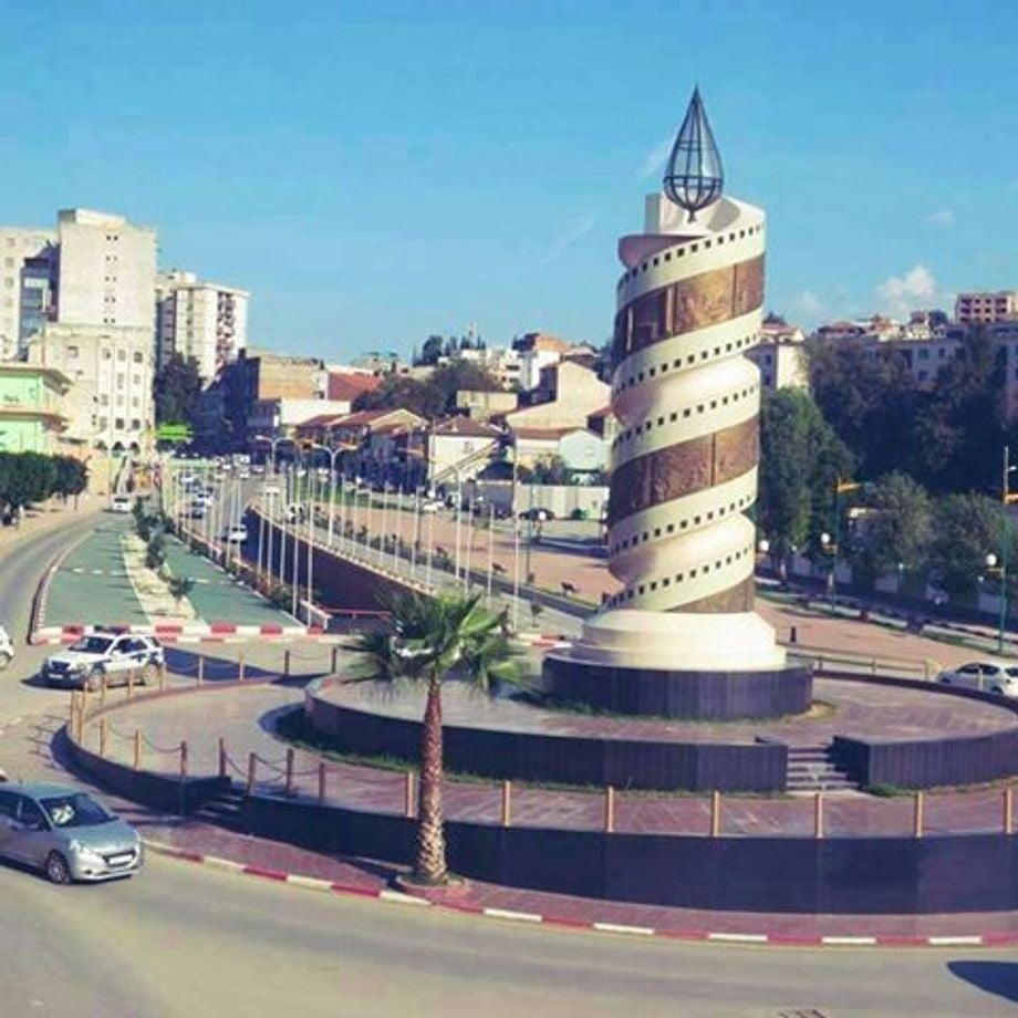 Larbaâ Nath Irathen - Ville montagneuse dans la province de Tizi Ouzou ...